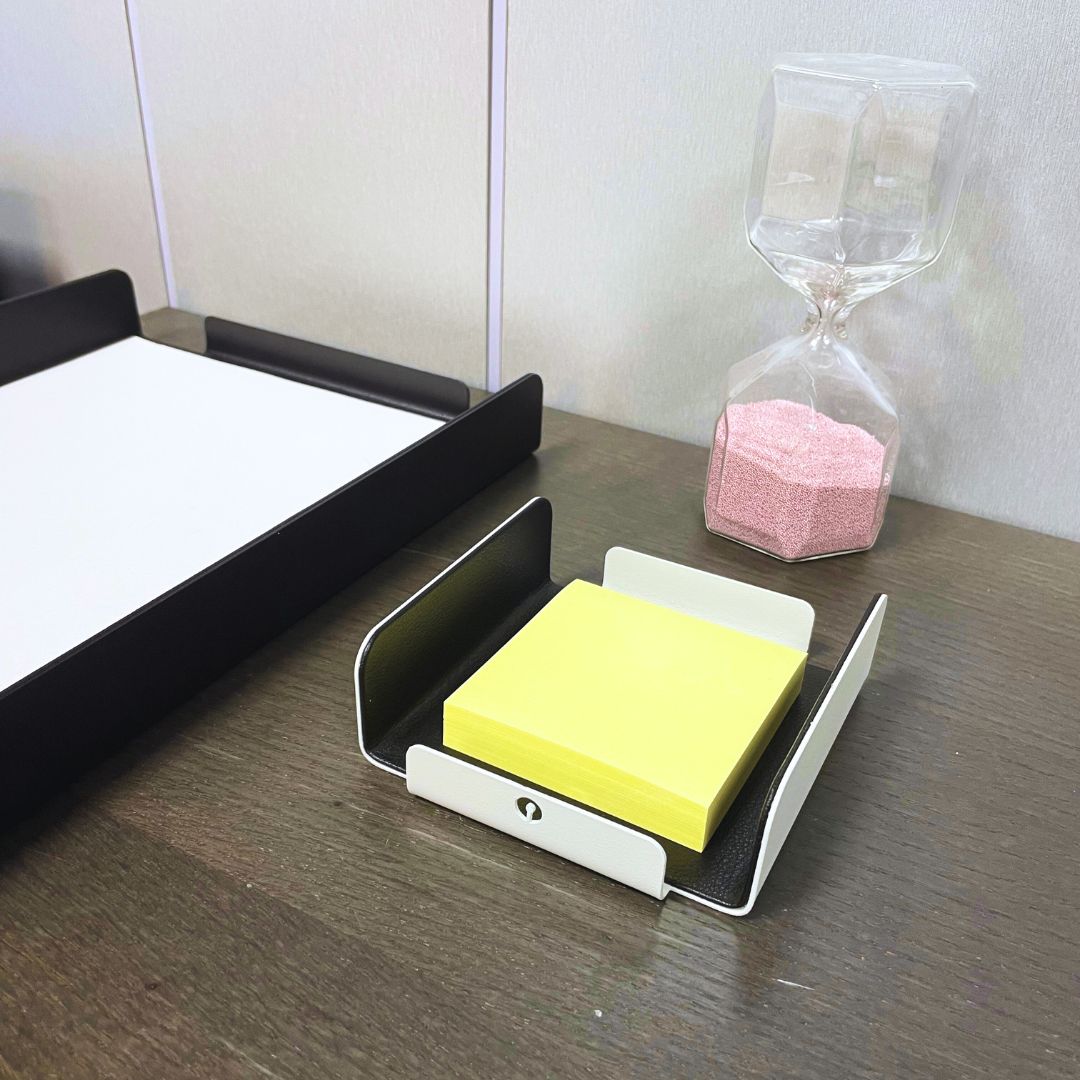 Desktop Post-It Note Holder | UNNOM